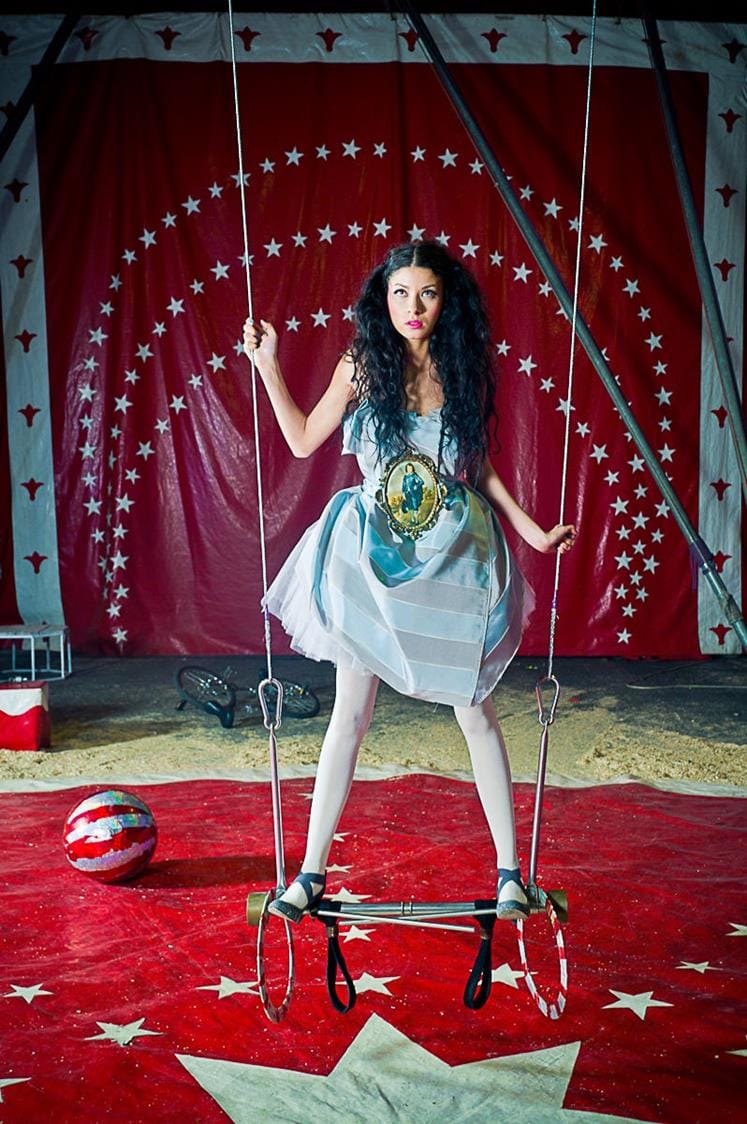 The Story of the Fortune Teller and the Flying Circus - Chotronette ...