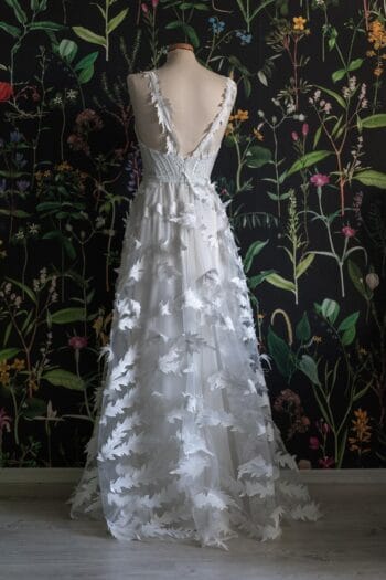Chotronette - The prettiest dresses are worn to be taken off