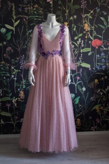 Chotronette - The prettiest dresses are worn to be taken off