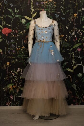 Chotronette - The prettiest dresses are worn to be taken off